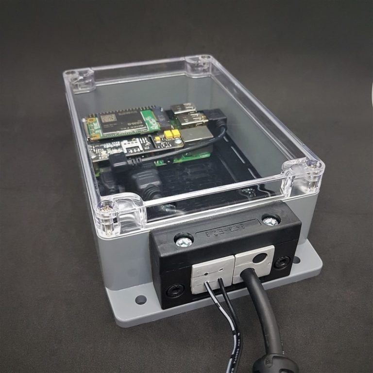 Raspberry Pi IP54 Outdoor Project Enclosure - Sixfab