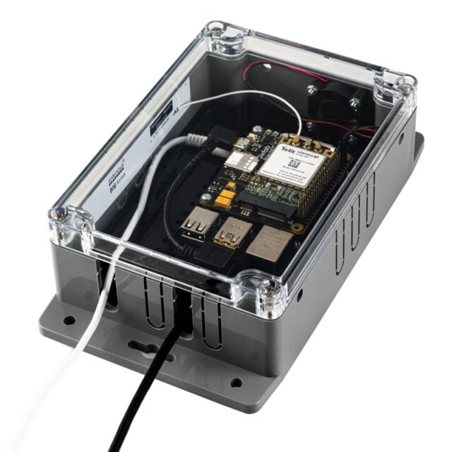 Sixfab Indoor Project Enclosure for Raspberry Pi - Sixfab